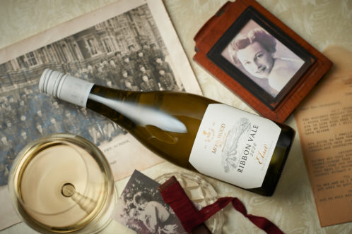 Moss Wood Ribbon Vale 2020 Elsa - Bob Campbell, The Real Review - Moss Wood